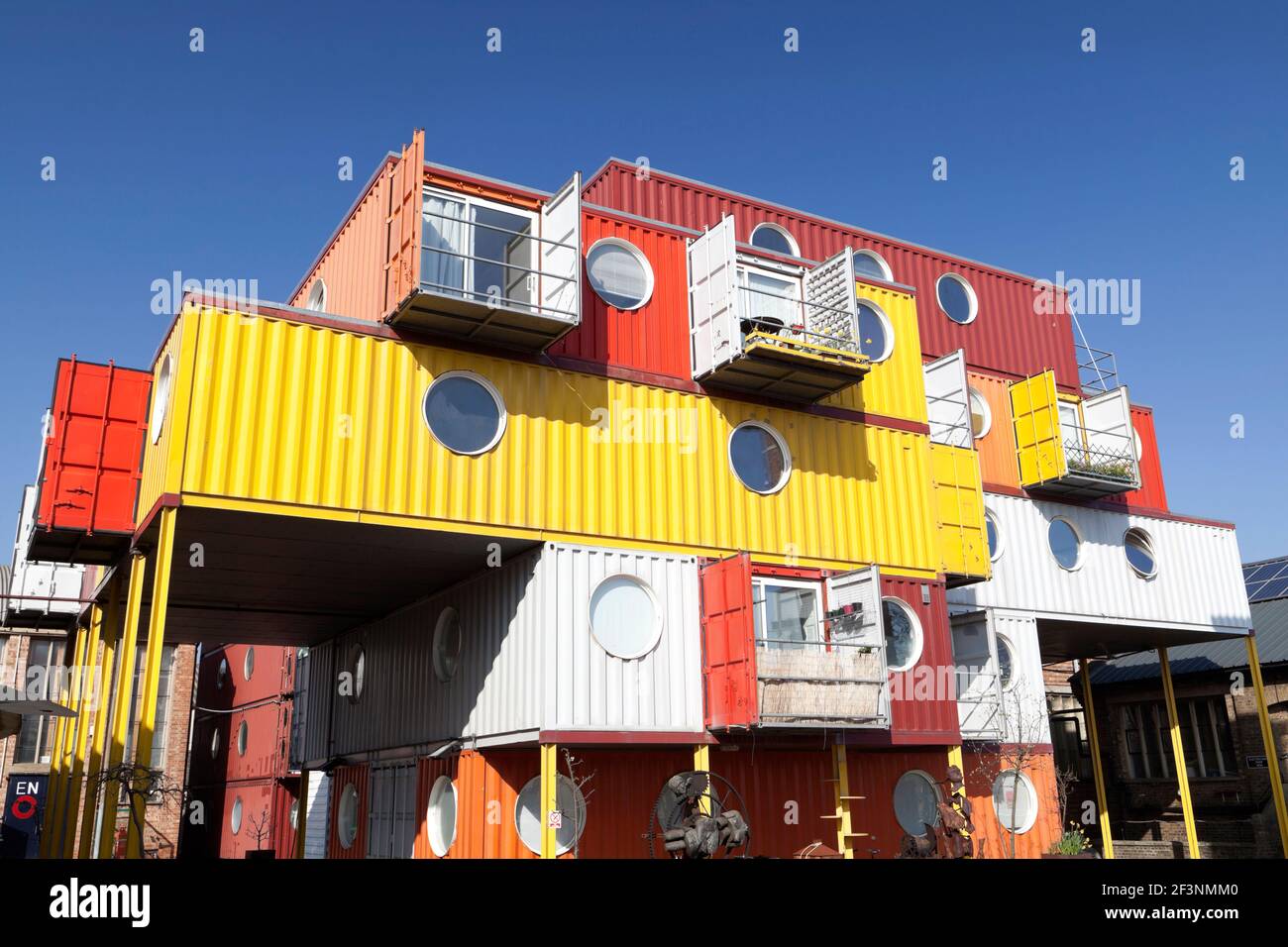 Container City 2 development, Trinity Buoy Wharf, East India Docks ...
