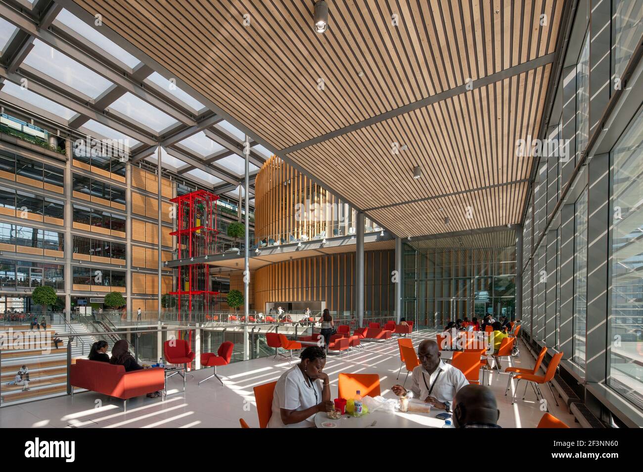 Brent Civic Centre and Wembley Library. A large modern facility, with ...