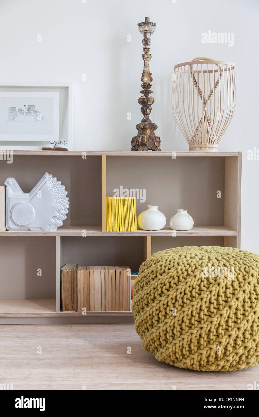 Living room in a modern country house in Cambridge. A house combining ...