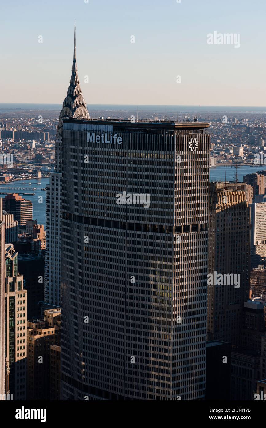 Met Life Building, with a glimpse of the Chrysler Building behind Stock ...