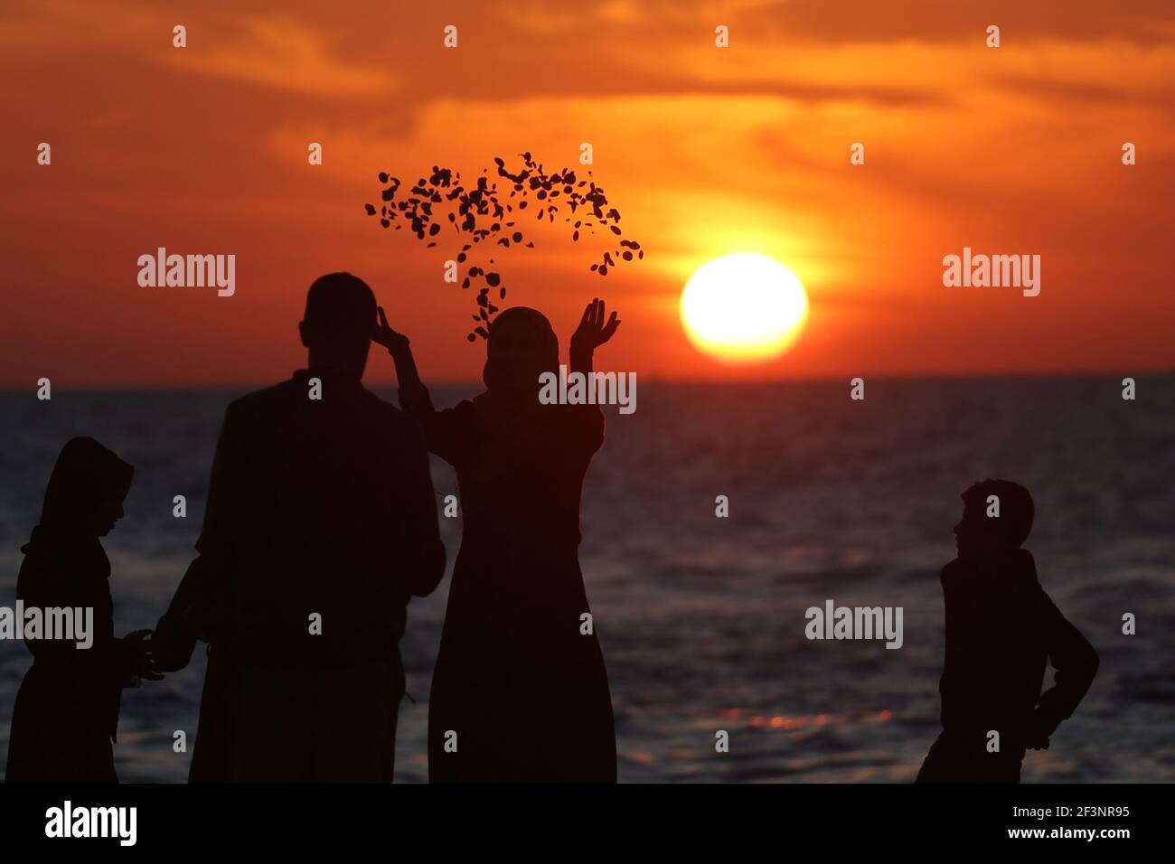 Middle east daily life hi-res stock photography and images - Alamy