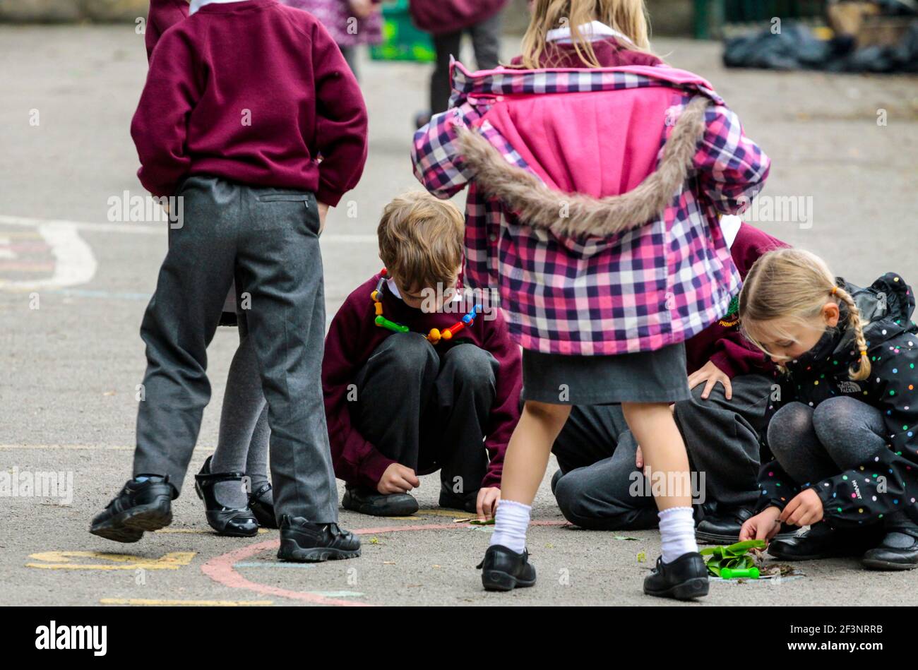Primary school break playground hi-res stock photography and images - Alamy