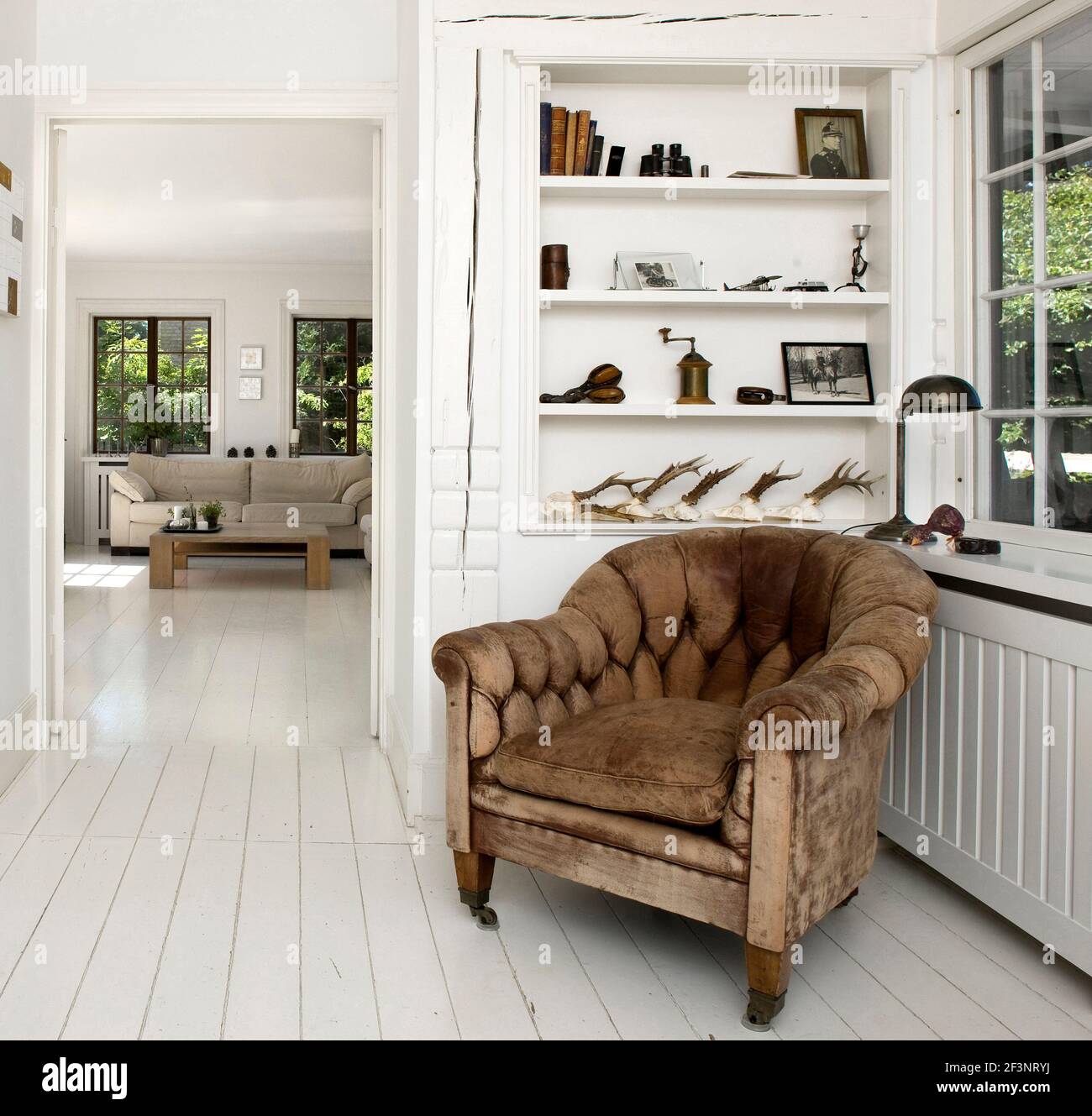 Scuffed walls house hi-res stock photography and images - Alamy