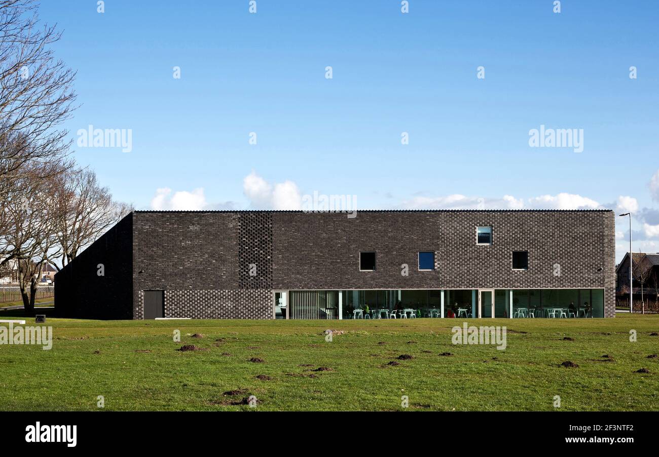 Battle of Bannockburn Visitors Centre, Stirling. The exterior of the ...