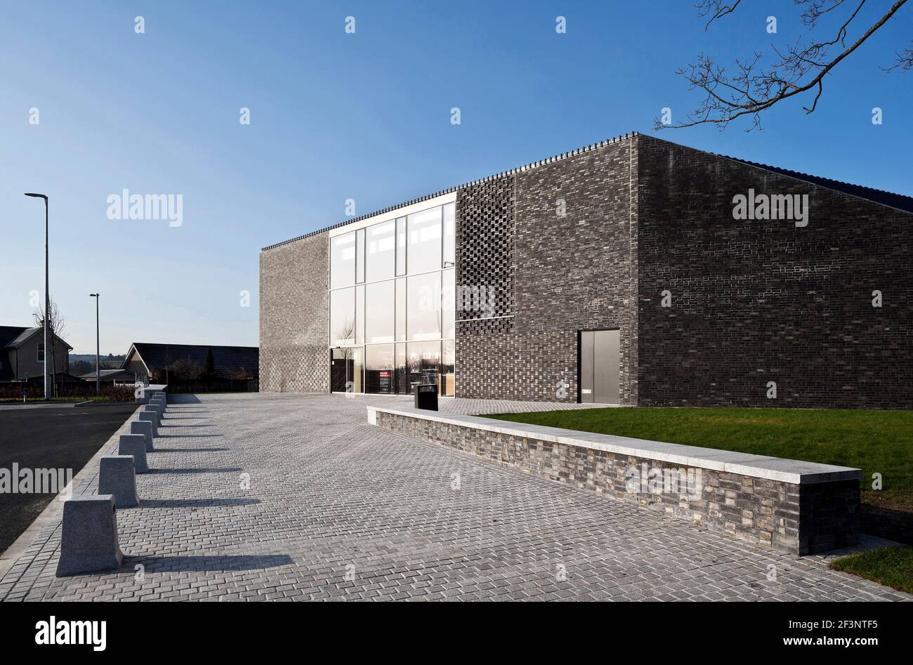 Battle of Bannockburn Visitors Centre, Stirling. The exterior of the ...