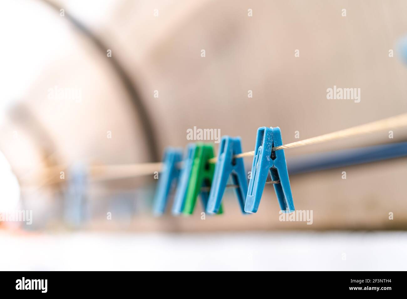 Hang on a thread hi-res stock photography and images - Alamy