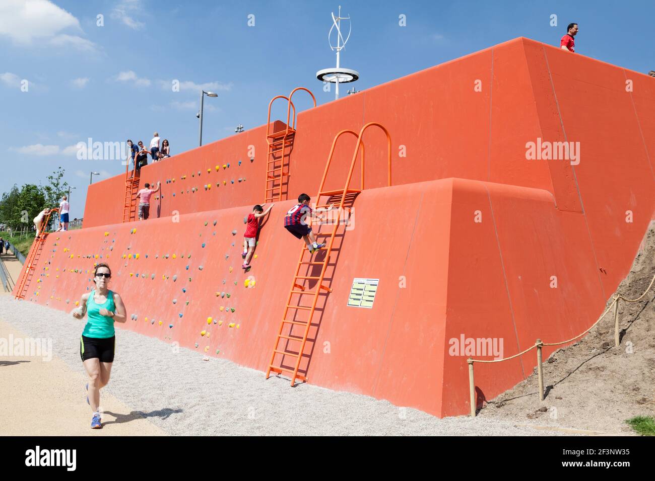 Climbing wall at the queen elizabeth olympic park hi-res stock ...