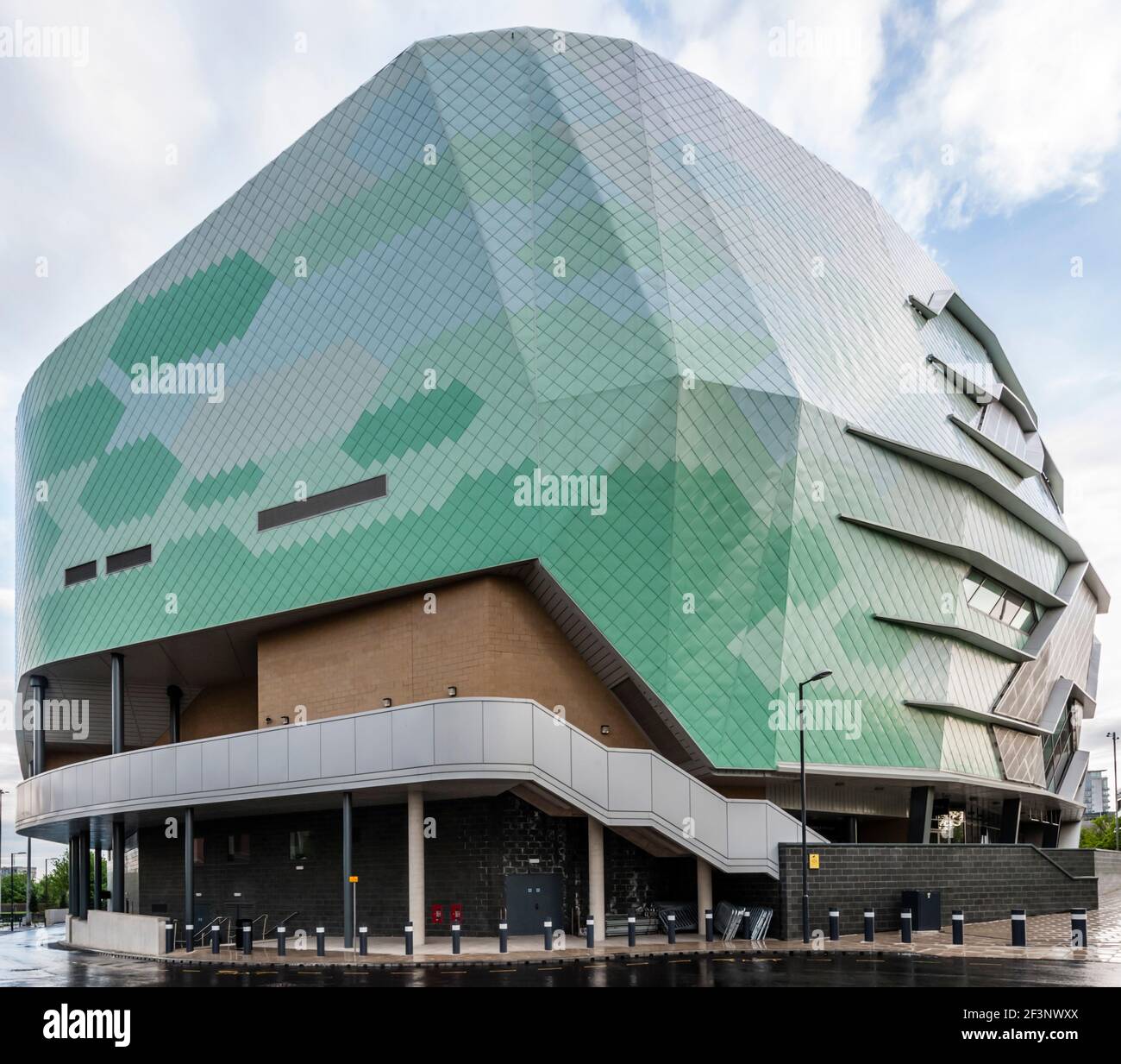 First direct leeds hi-res stock photography and images - Alamy