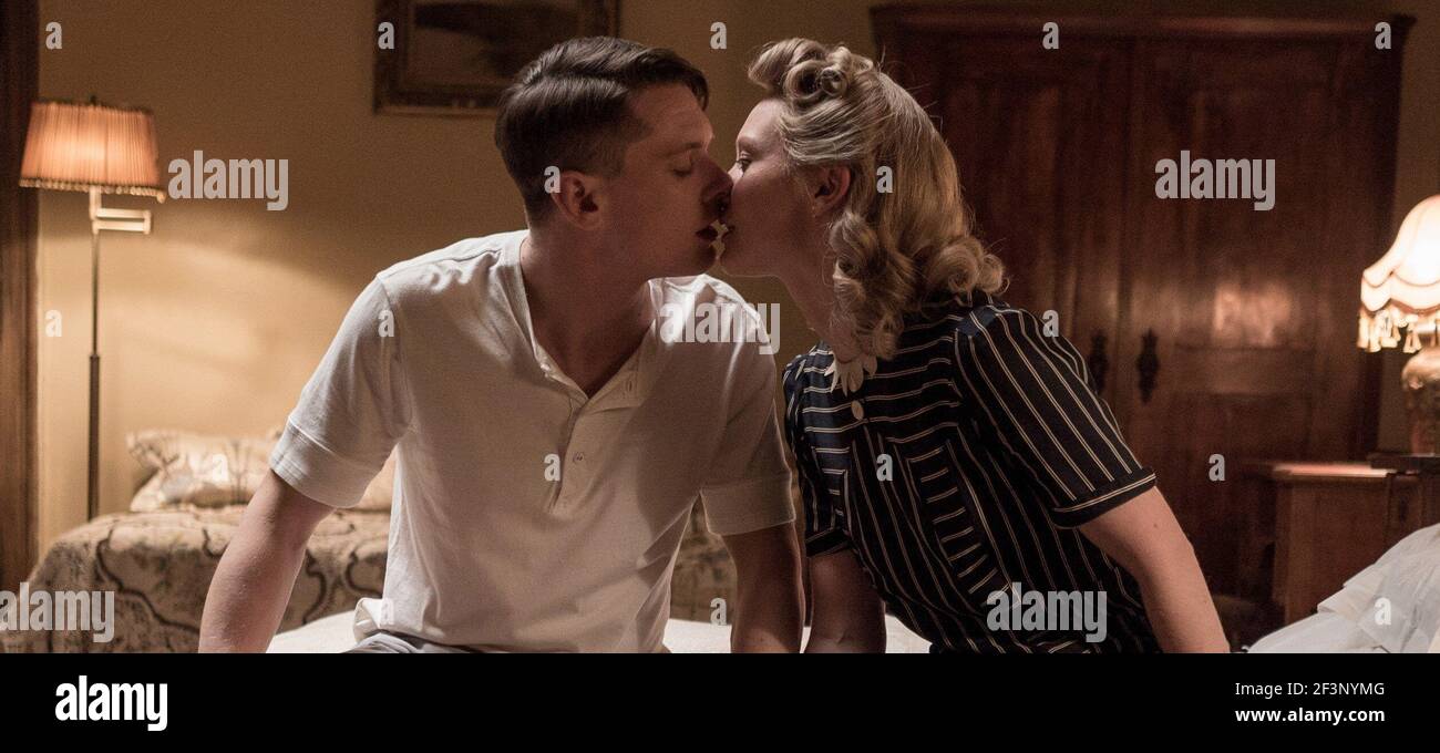 The lovers film 2017 hi-res stock photography and images - Alamy