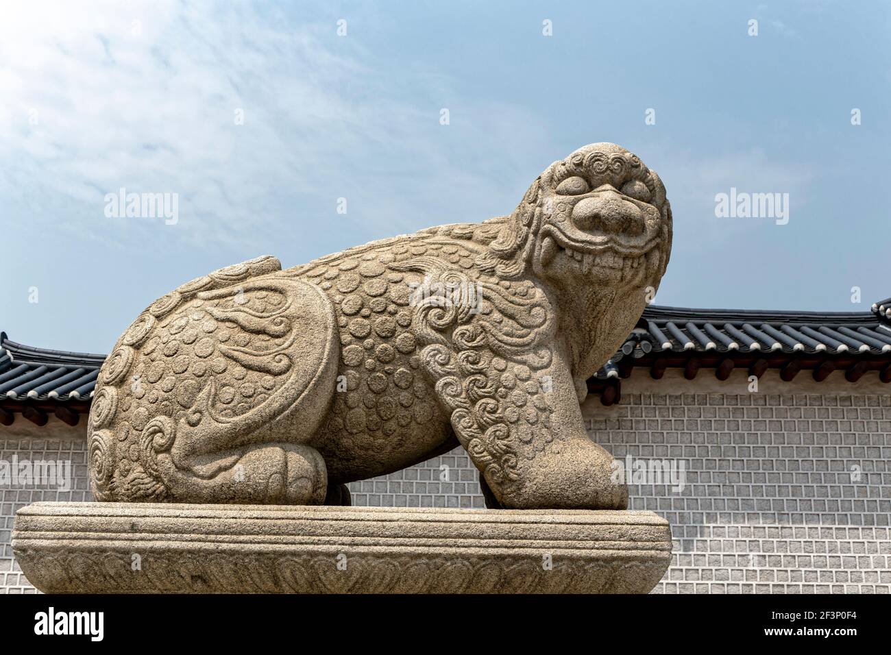 Seoul, South Korea. 31th May, 2017. Guardian statue (Haechi) outside ...