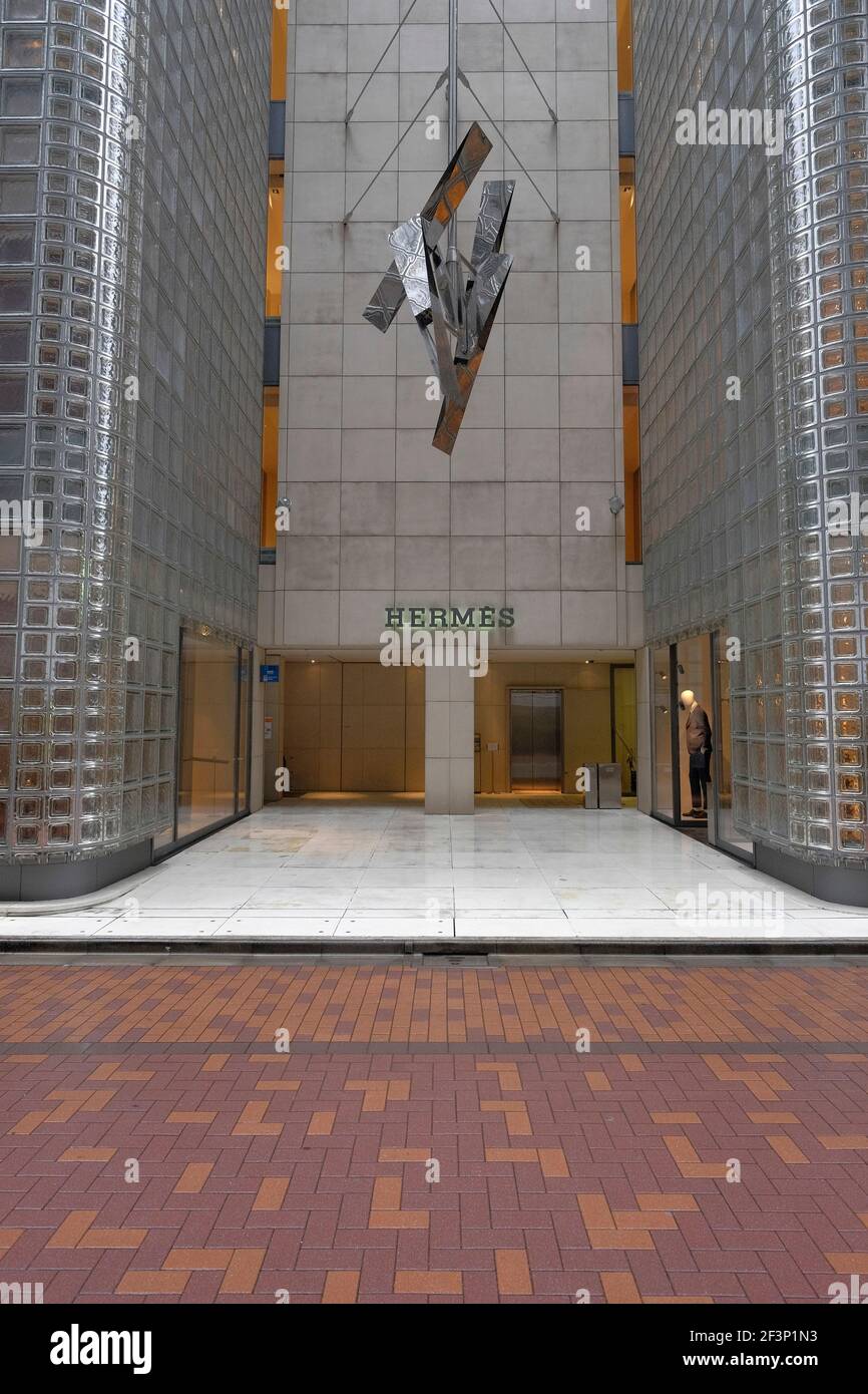 Maison hermes by renzo piano hi-res stock photography and images - Alamy