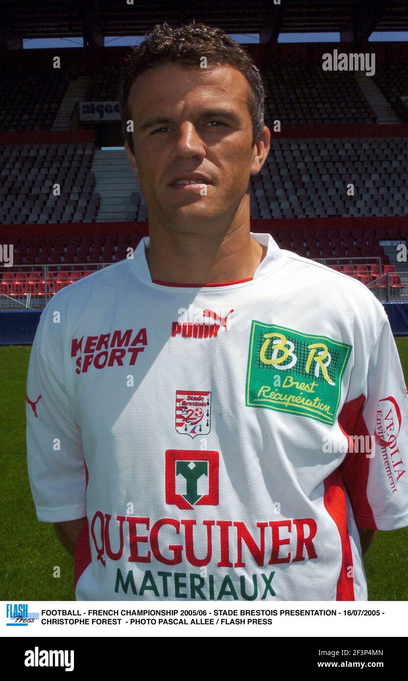 FOOTBALL - FRENCH CHAMPIONSHIP 2005/06 - STADE BRESTOIS PRESENTATION ...