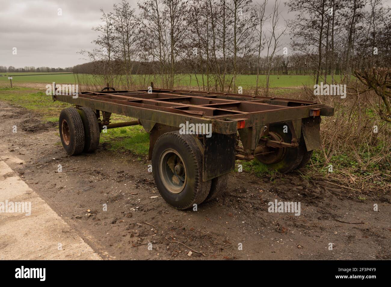 Old wagon wheels on farm hi-res stock photography and images - Alamy