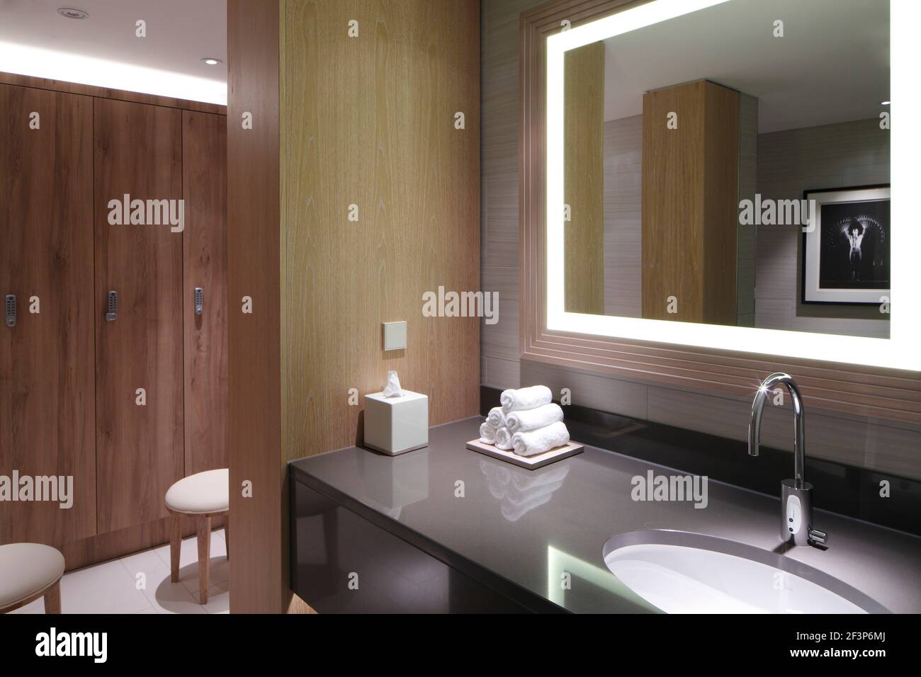Changing rooms with wash basin and lockers | | Designer: GA Design ...