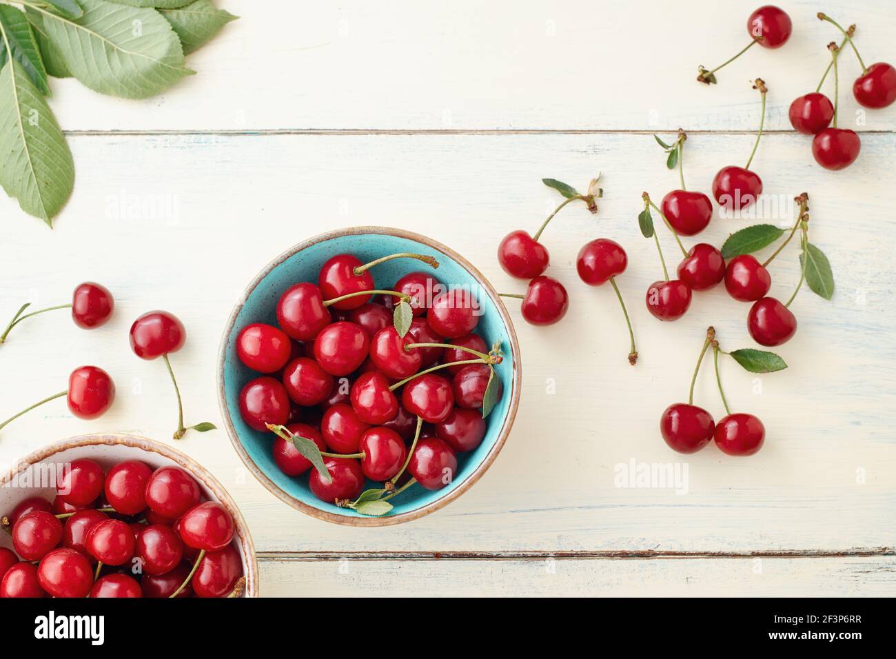 Cherry cherries fruit bowl hi-res stock photography and images - Alamy