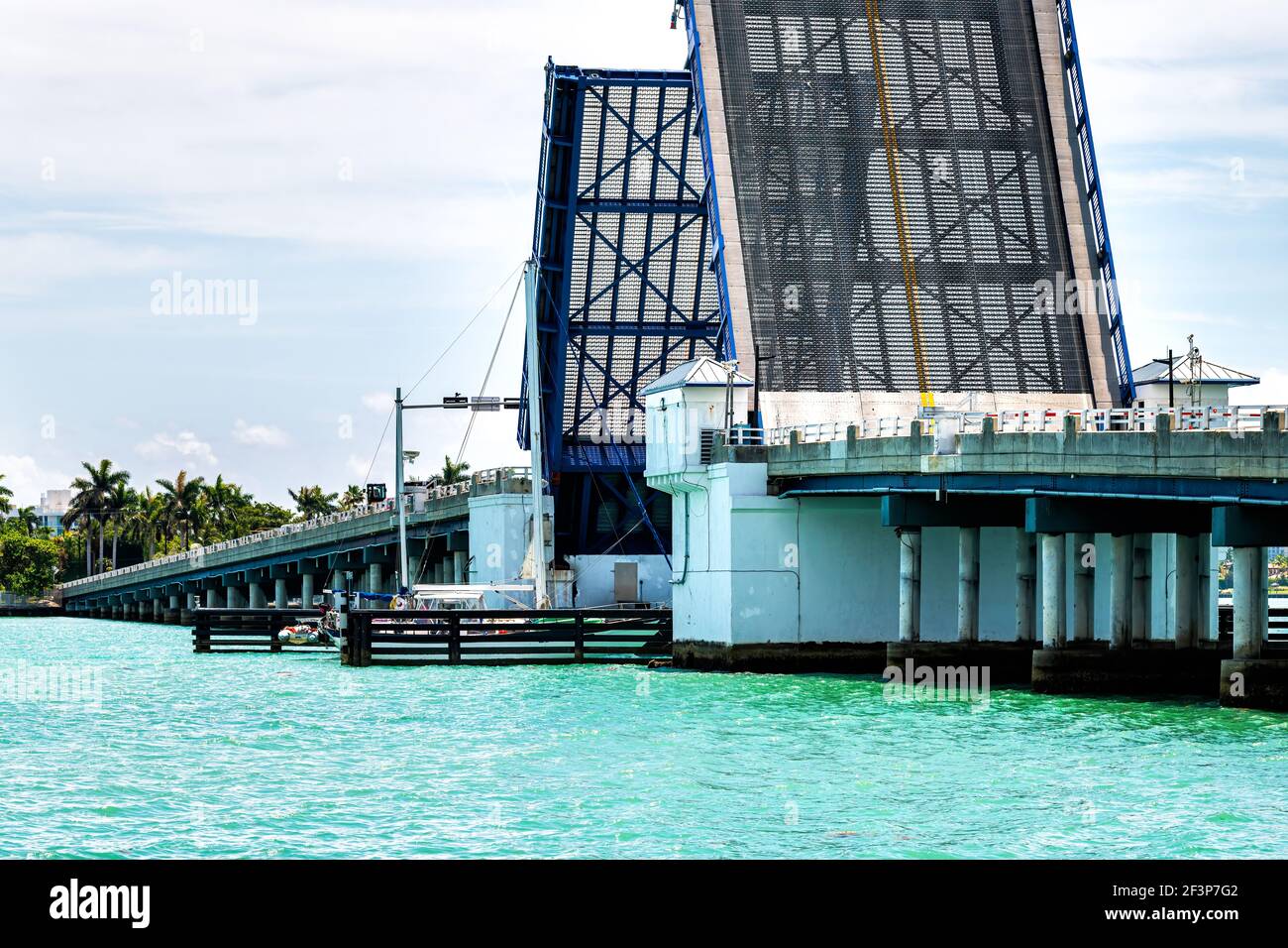 Opening drawbridge on Broad Causeway road at Bal Harbour of Miami ...