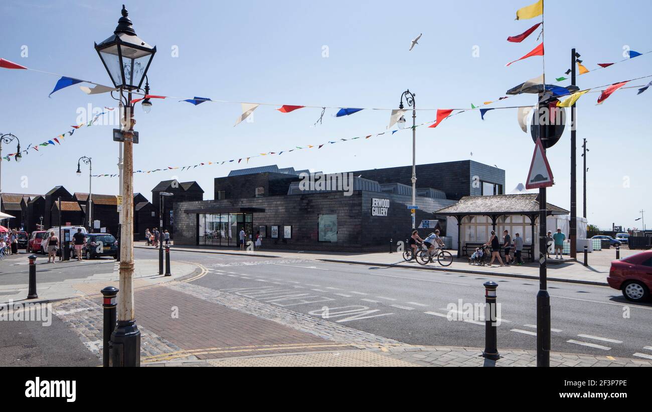 Street level gallery hi-res stock photography and images - Alamy