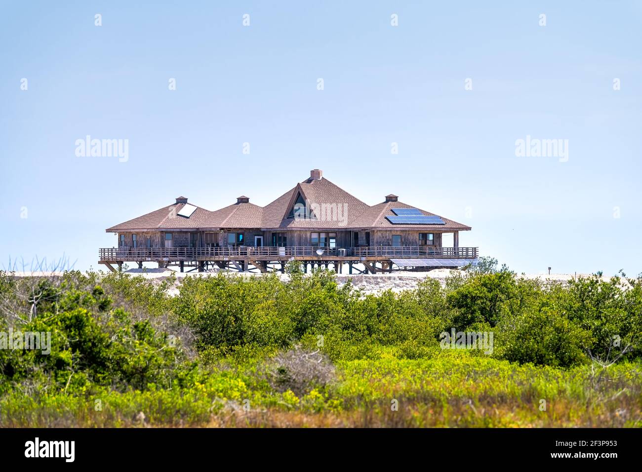 Foundation house stilt architecture hi-res stock photography and images ...