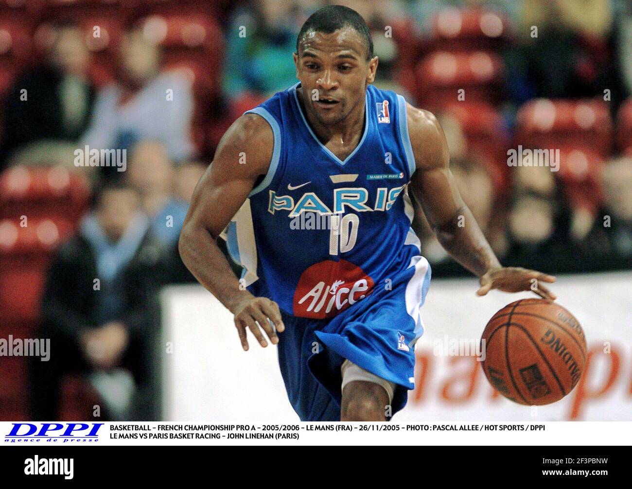 Le mans vs paris basket racing hi-res stock photography and images - Alamy