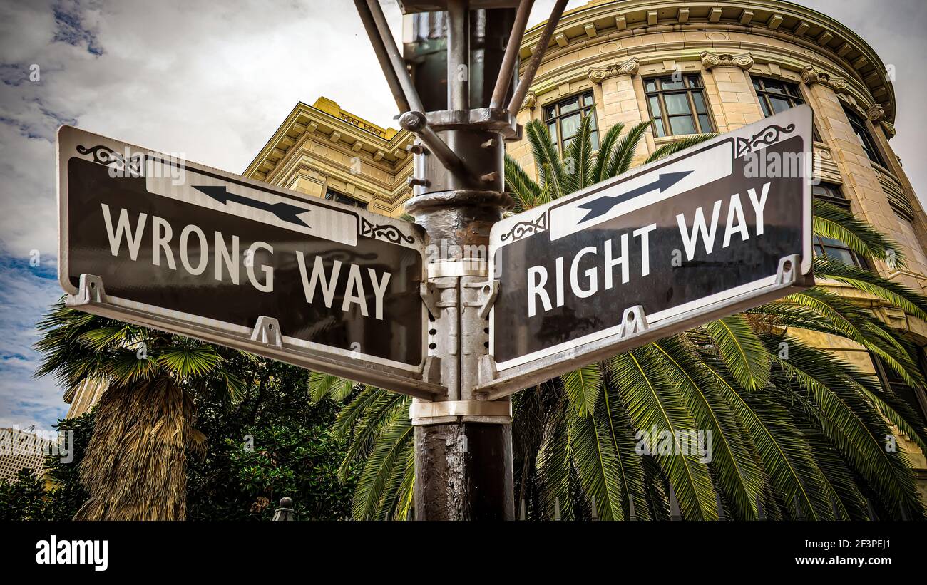 Street Sign RIGHT WAY versus WRONG WAY Stock Photo - Alamy