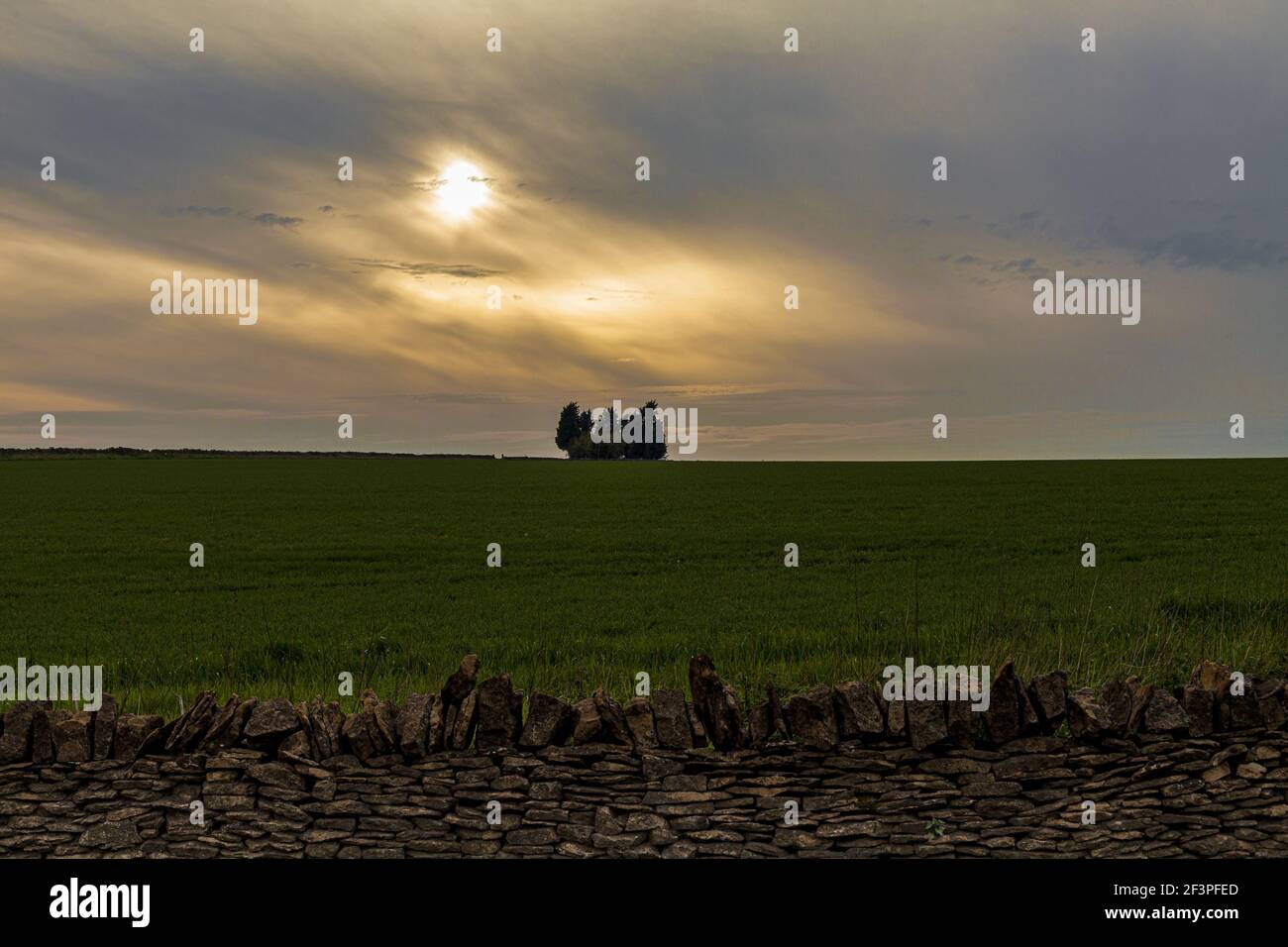 Ford cotswold hills cotswolds cdc hi-res stock photography and images ...