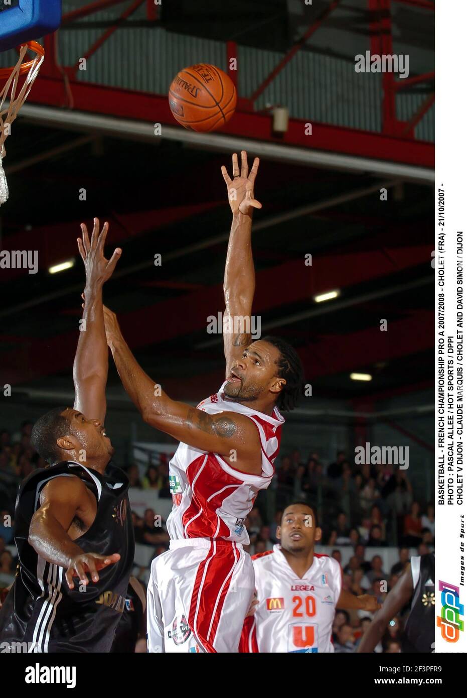 David simon basketball hi-res stock photography and images - Alamy