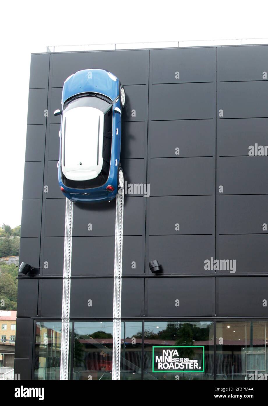 Car shop selling MINI Cooper Stock Photo - Alamy