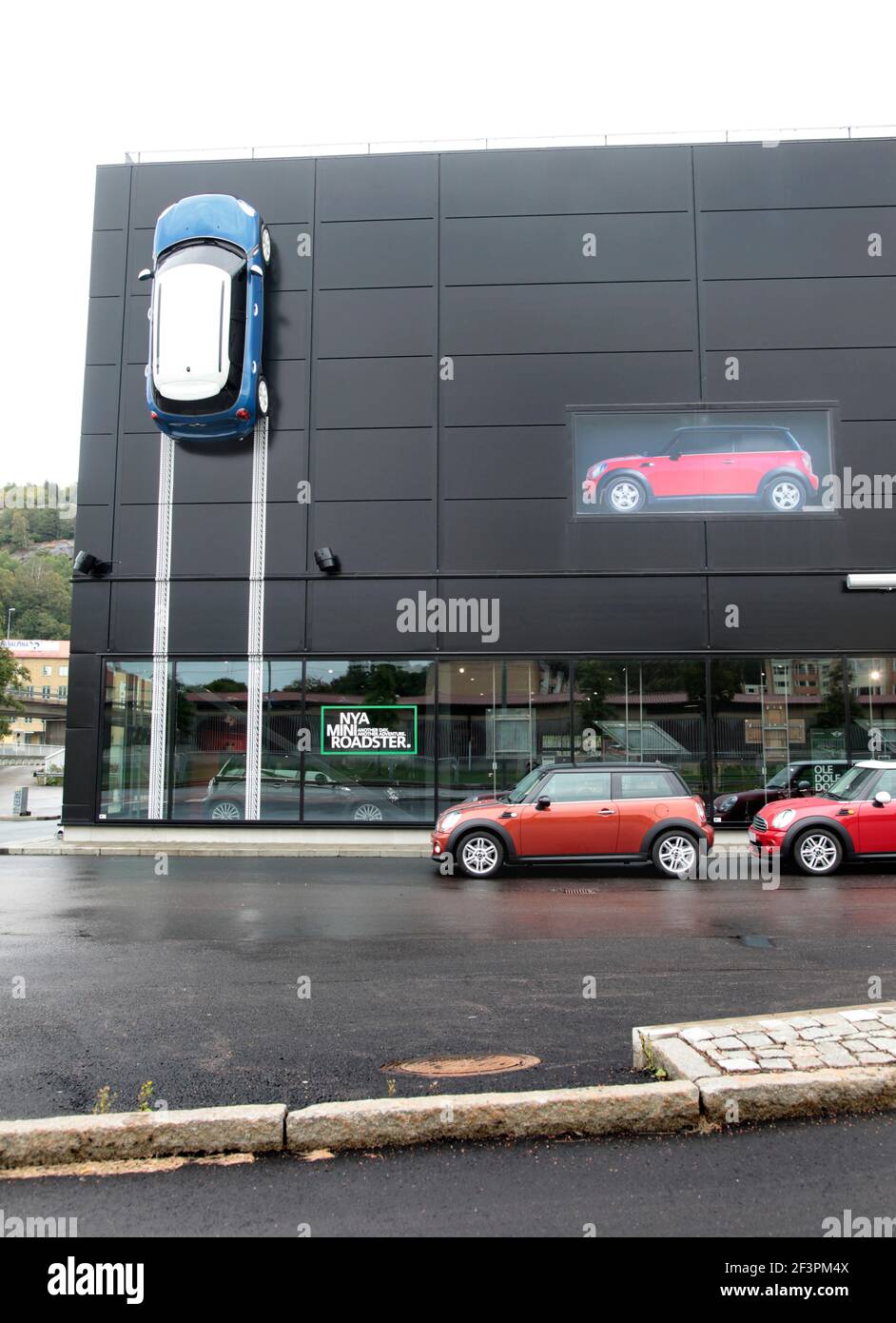 Car shop selling MINI Cooper Stock Photo - Alamy