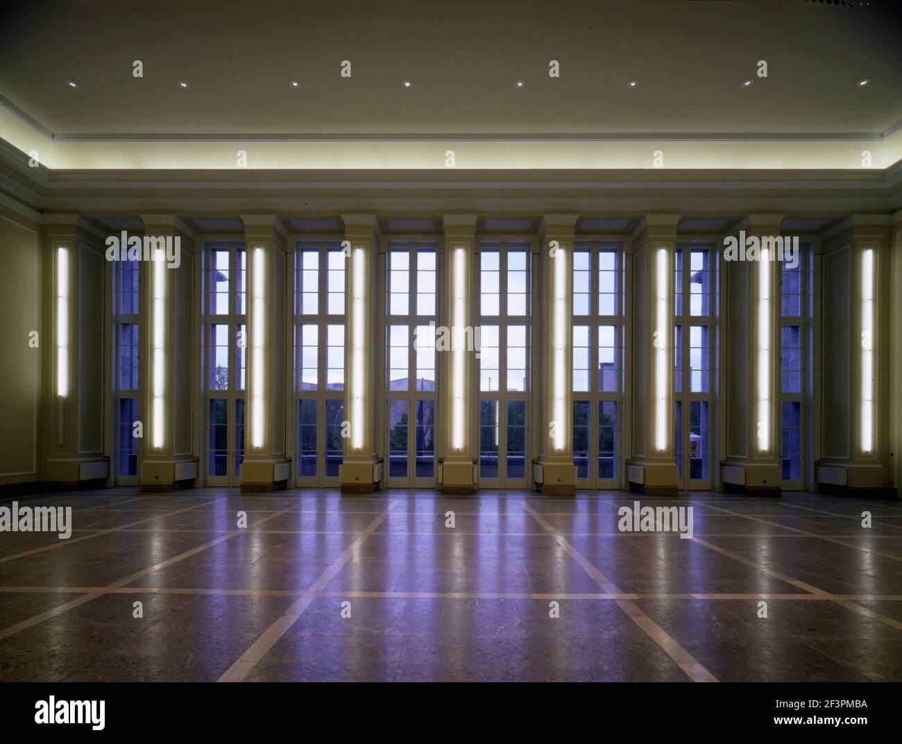 Detlev Rohwedder Haus/ Bundesfinanzministerium, Berlin,Innenaufnahme ...