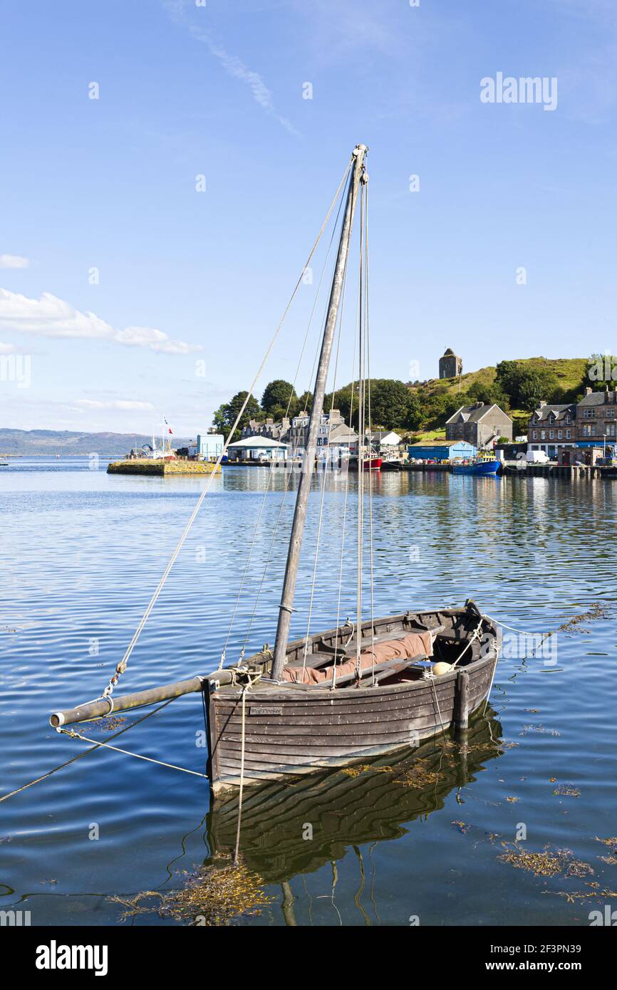 A traditional Loch Fyne skiff at Tarbert, Argyll & Bute, Scotland UK ...