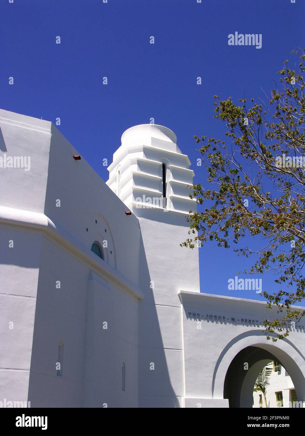 Jorge M. Perez Architecture Center, University of Miami, USA ...