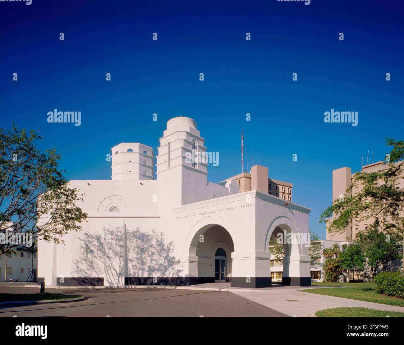 Jorge M. Perez Architecture Center, University of Miami, USA ...