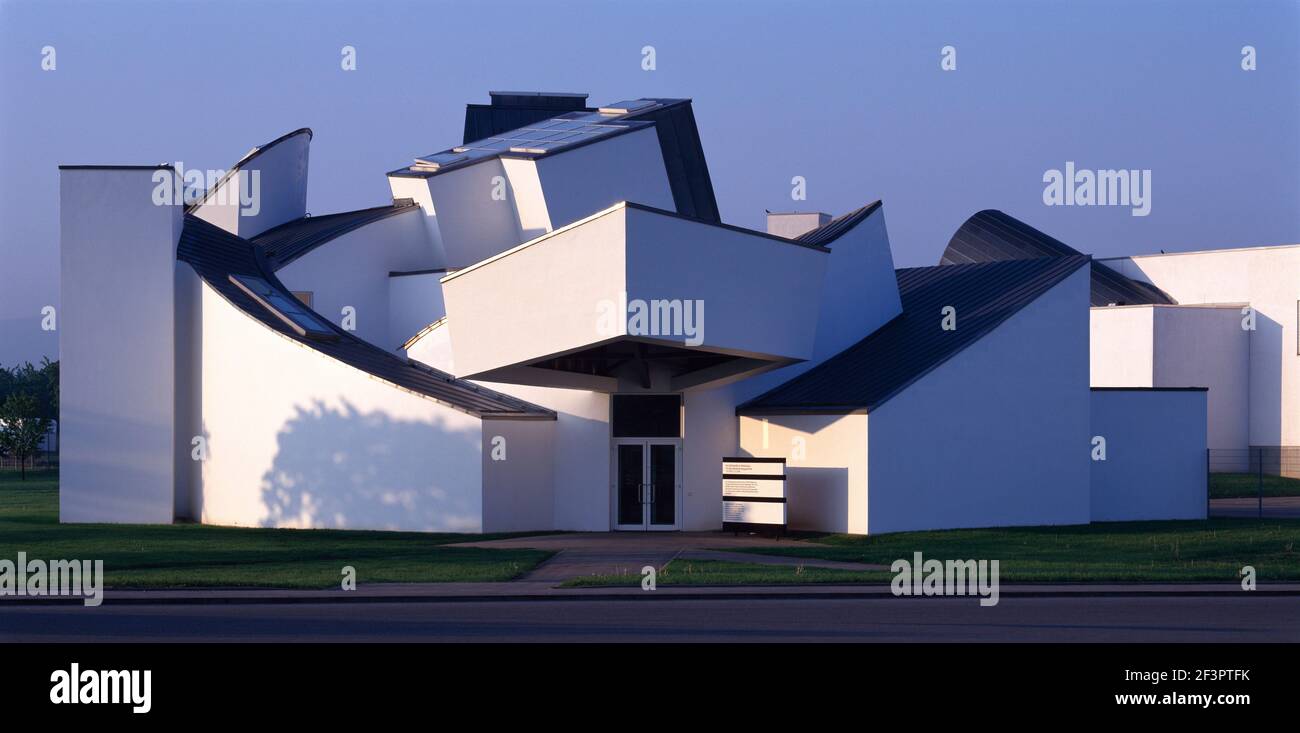 Vitra Design Museum, Weil am Rhein,Vorderansicht,Frank O. Gehry, 1988 ...