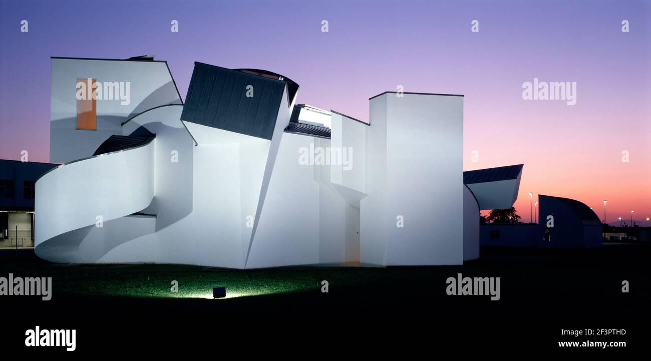 Vitra Design Museum, Weil am Rhein,Seitenansicht,Frank O. Gehry, 1988 ...