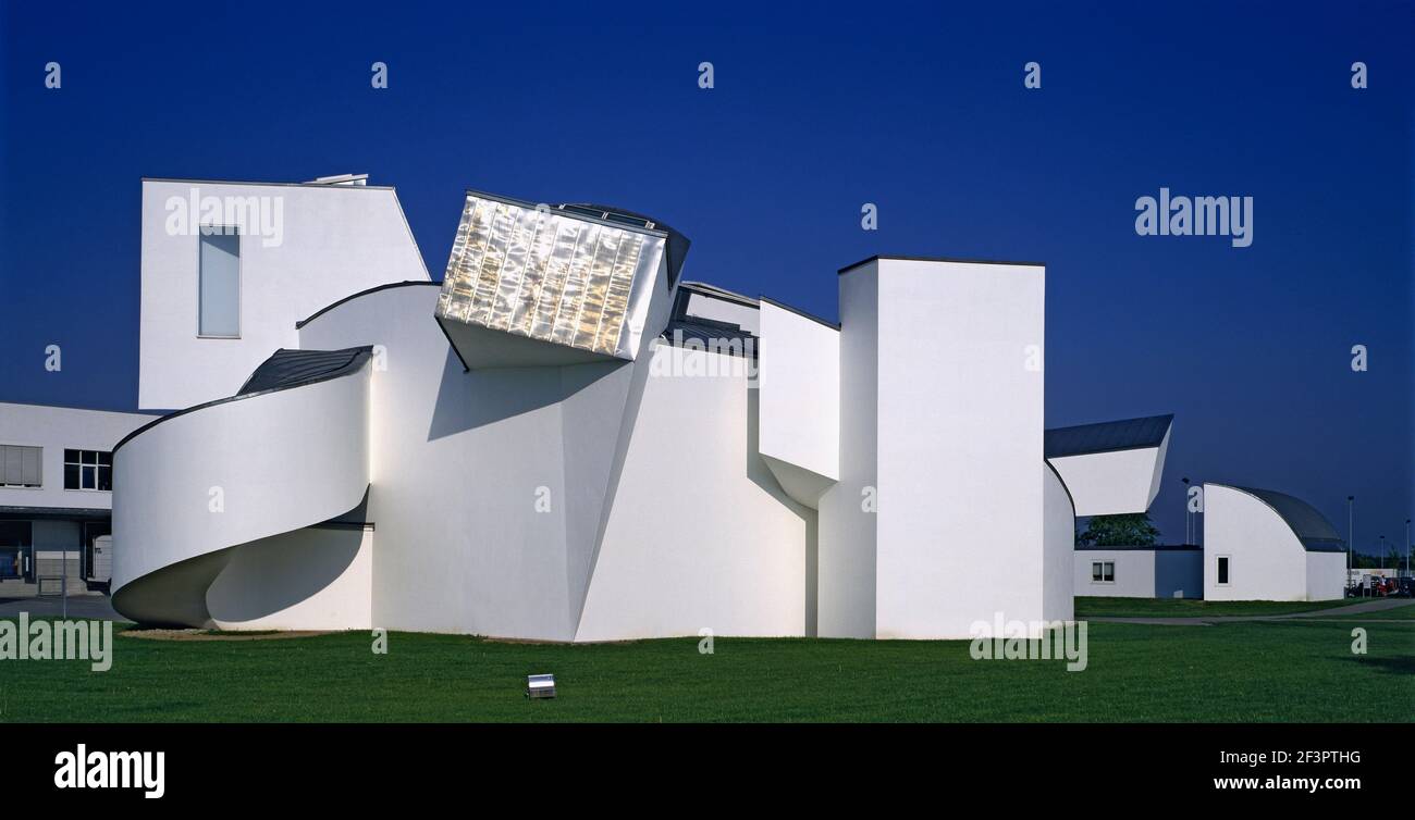Vitra Design Museum, Weil am Rhein,Seitenansicht,Frank O. Gehry, 1988 ...