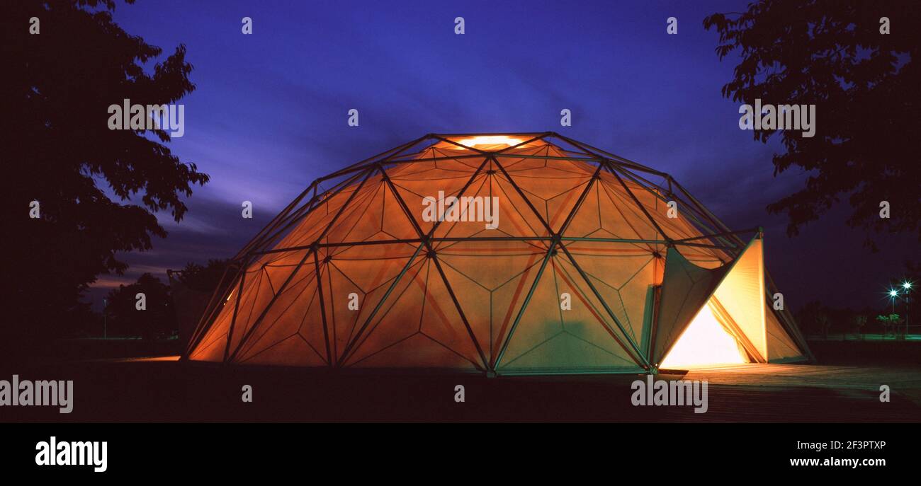 Buckminster-Fuller-Dome, Vitra Design Museum,Dämmerung,Richard ...
