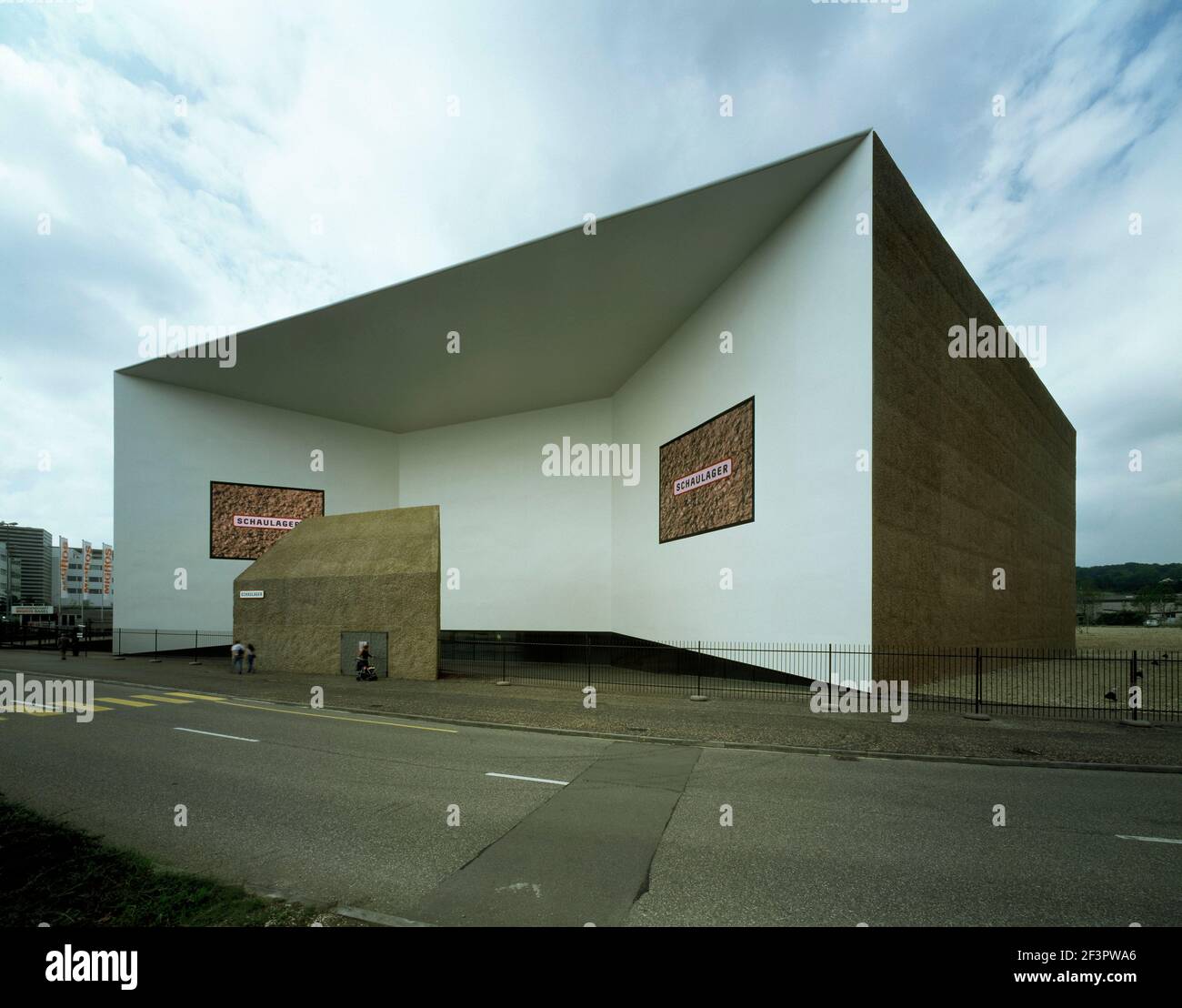 Schaulager, Münchenstein-Basel,Vorderansicht,Herzog + de Meuron, 2003 ...