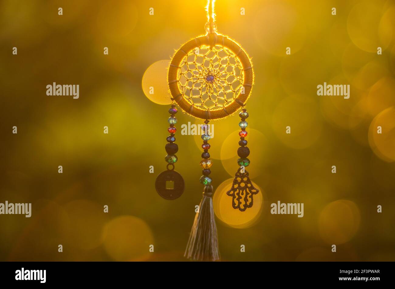 Sacred geometry circles hi-res stock photography and images - Alamy