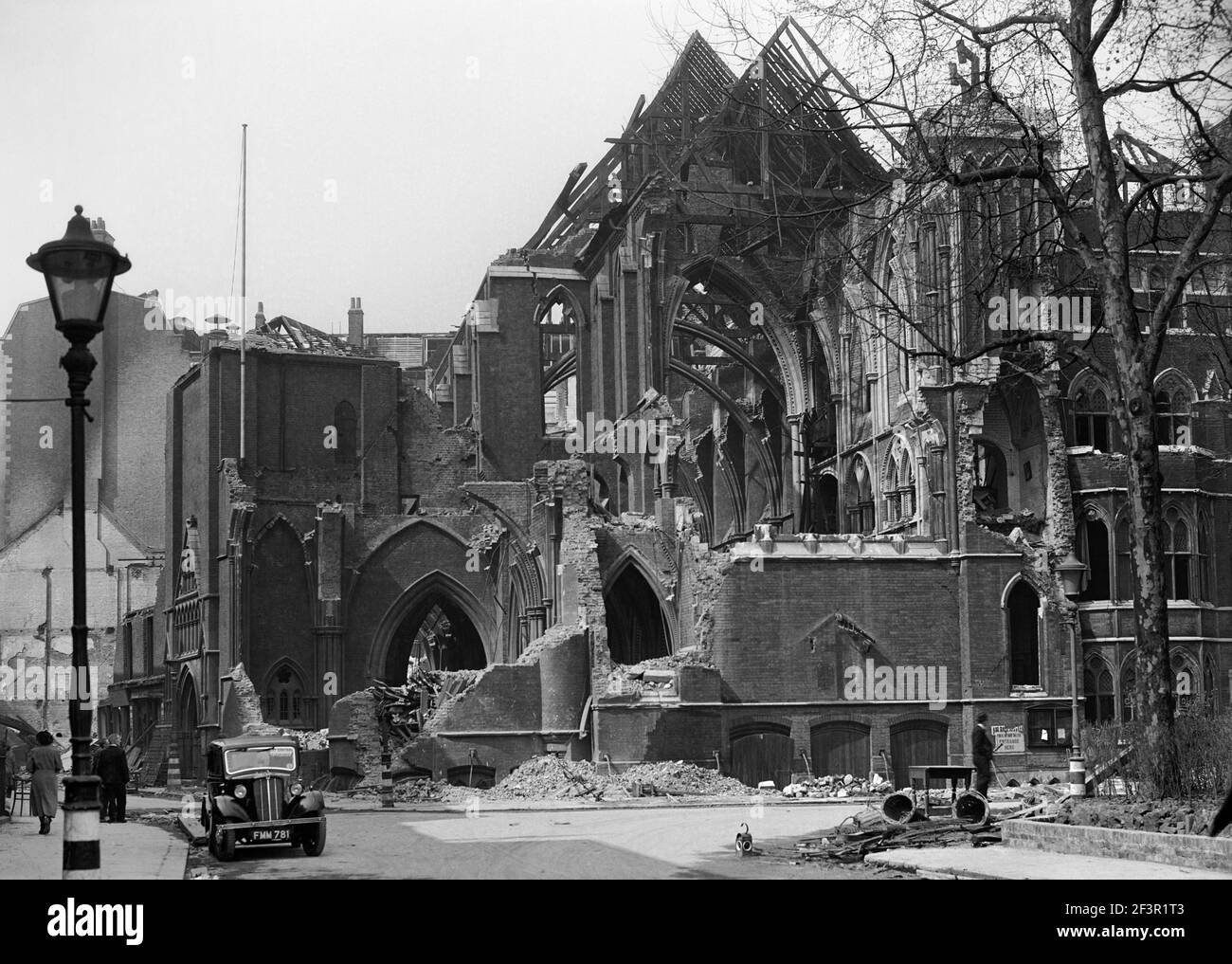 Bombed london ww2 hi-res stock photography and images - Alamy