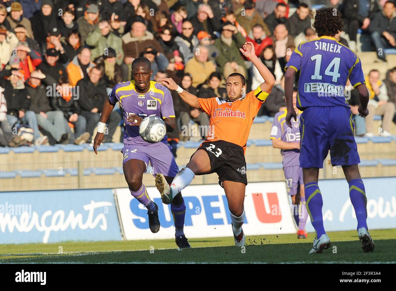 FOOTBALL - FRENCH CHAMPIONSHIP 2009/2010 - L1 - FC LORIENT v TOULOUSE ...