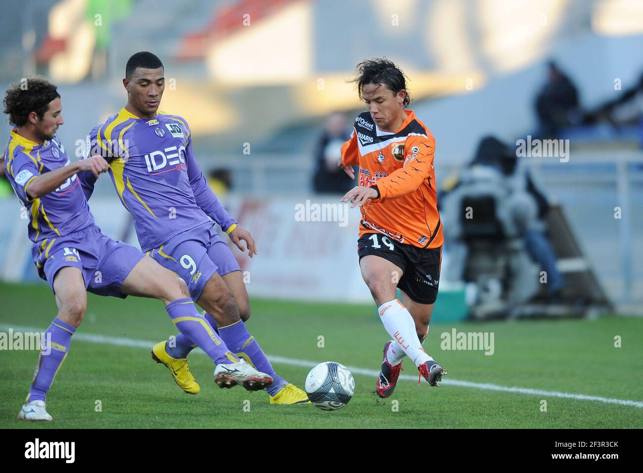 FOOTBALL - FRENCH CHAMPIONSHIP 2009/2010 - L1 - FC LORIENT v TOULOUSE ...