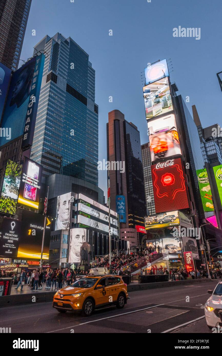 Times square sunset hi-res stock photography and images - Alamy