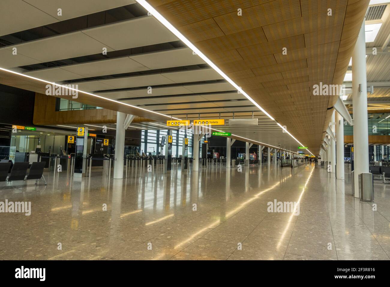 Empty departure halls at Heathrow airport London Stock Photo - Alamy