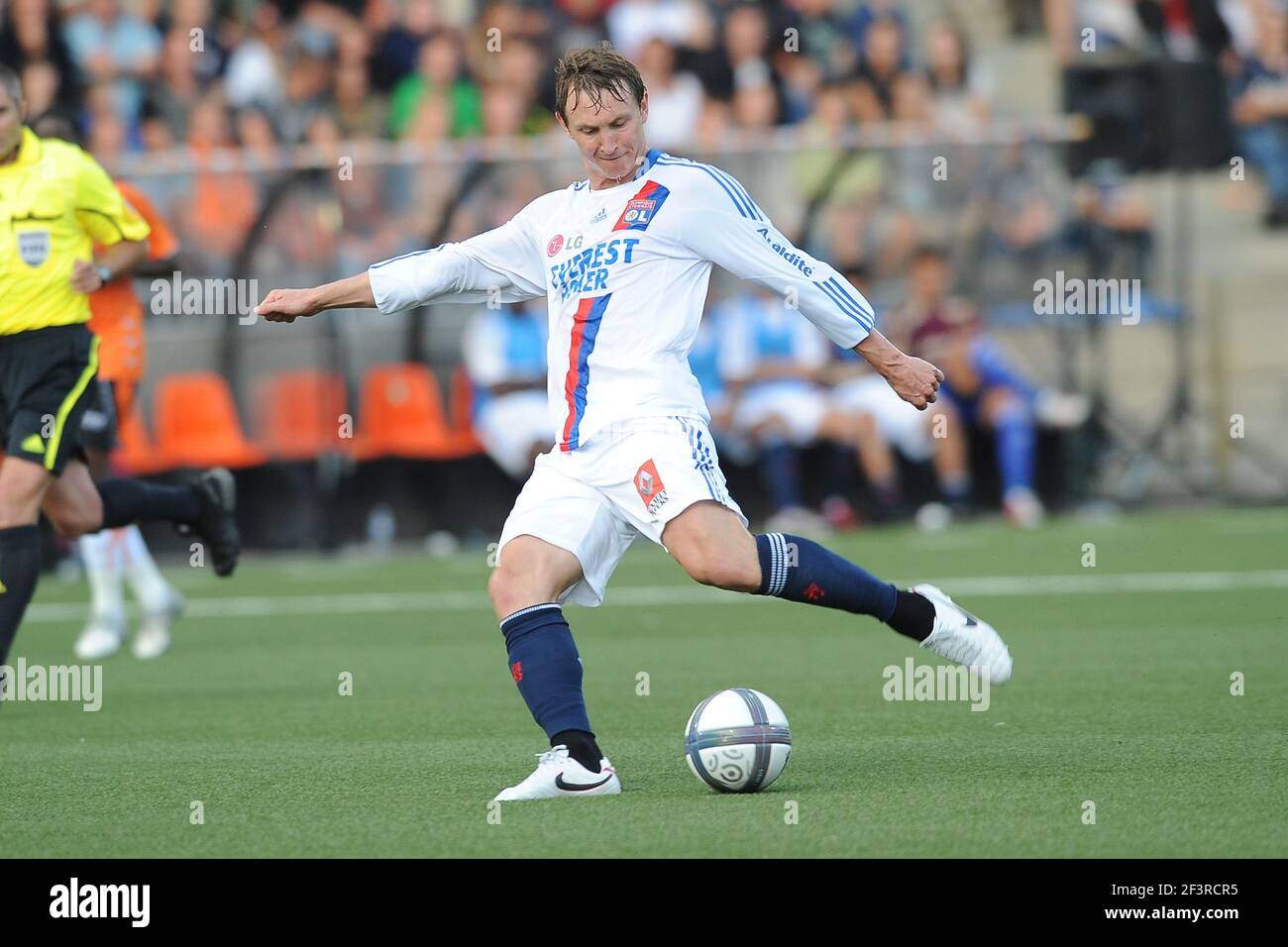 FOOTBALL - FRENCH CHAMPIONSHIP 2010/2011 - L1 - FC LORIENT v OLYMPIQUE ...