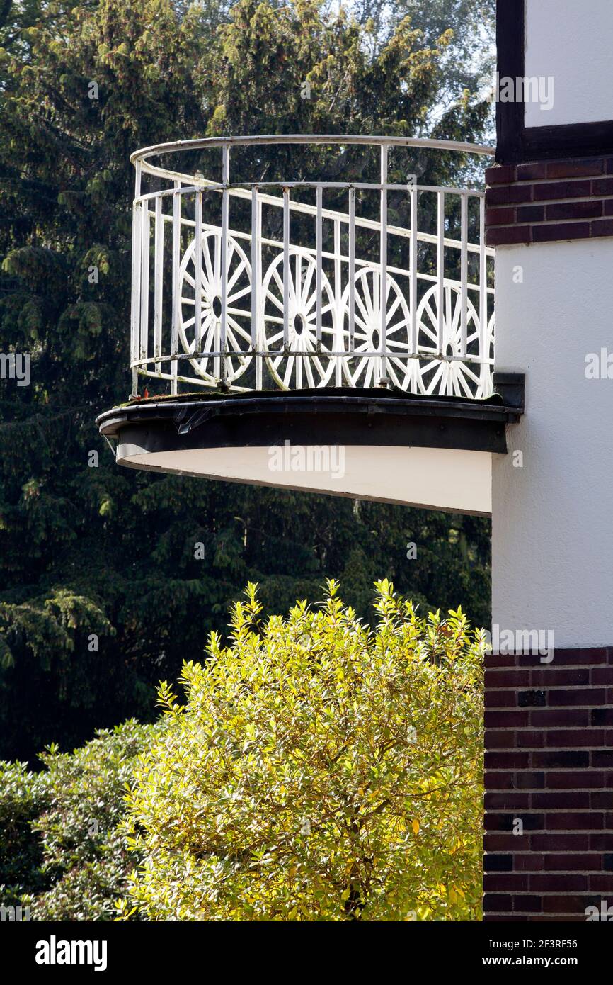 Detail of balcony on corner of 1920's Bauhaus style Manor House ...