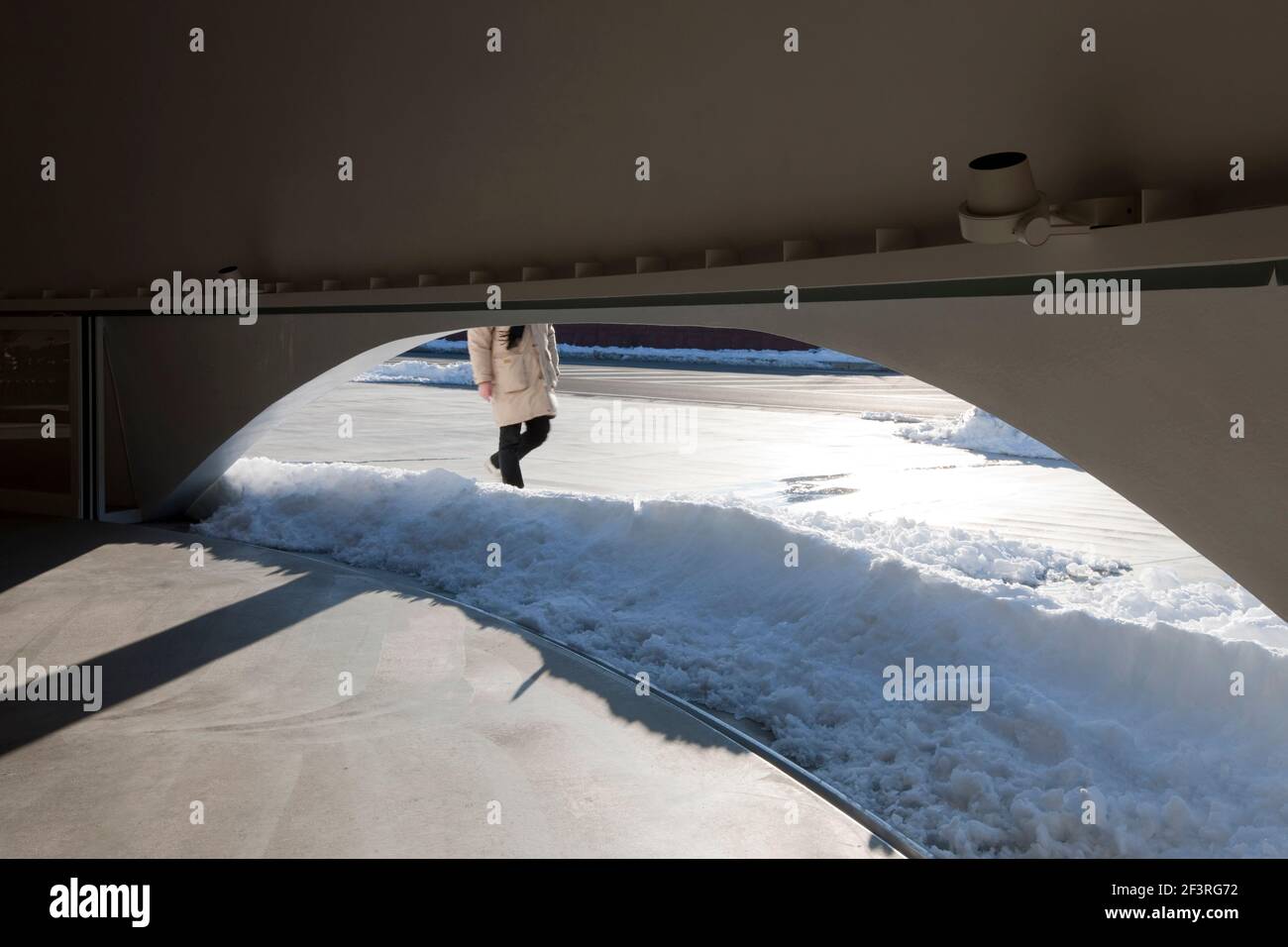 HOTO FUDO, restaurant, Close-up of the low window opening from the ...