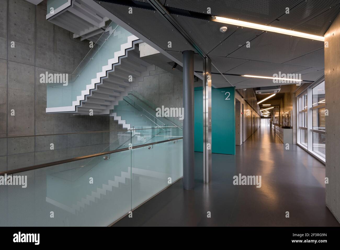 TOHO COLLEGE OF MUSIC 70TH ANNIVERSARY, College, View of the entrance ...