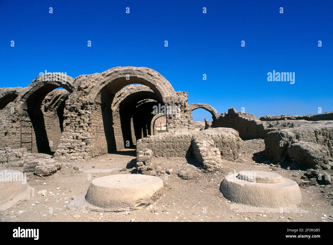 Luxor Egypt Ramesseum Ancient Granaries Stock Photo - Alamy