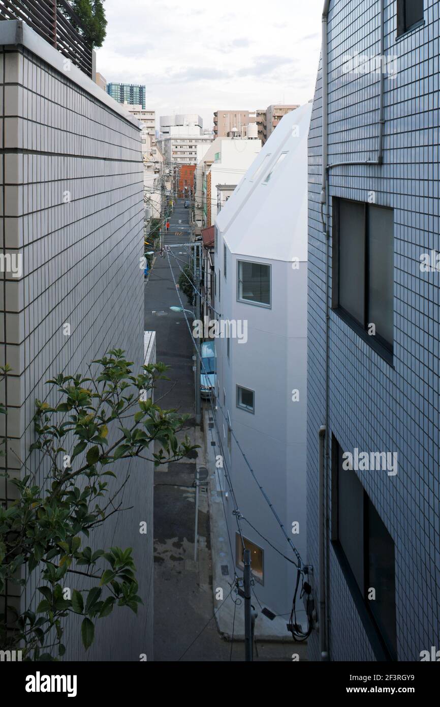 Glass Roof Between Two Buildings High Resolution Stock Photography and ...