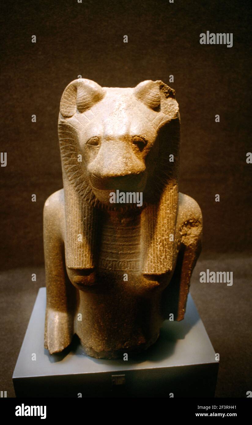 Temple of sekhmet mut hi-res stock photography and images - Alamy